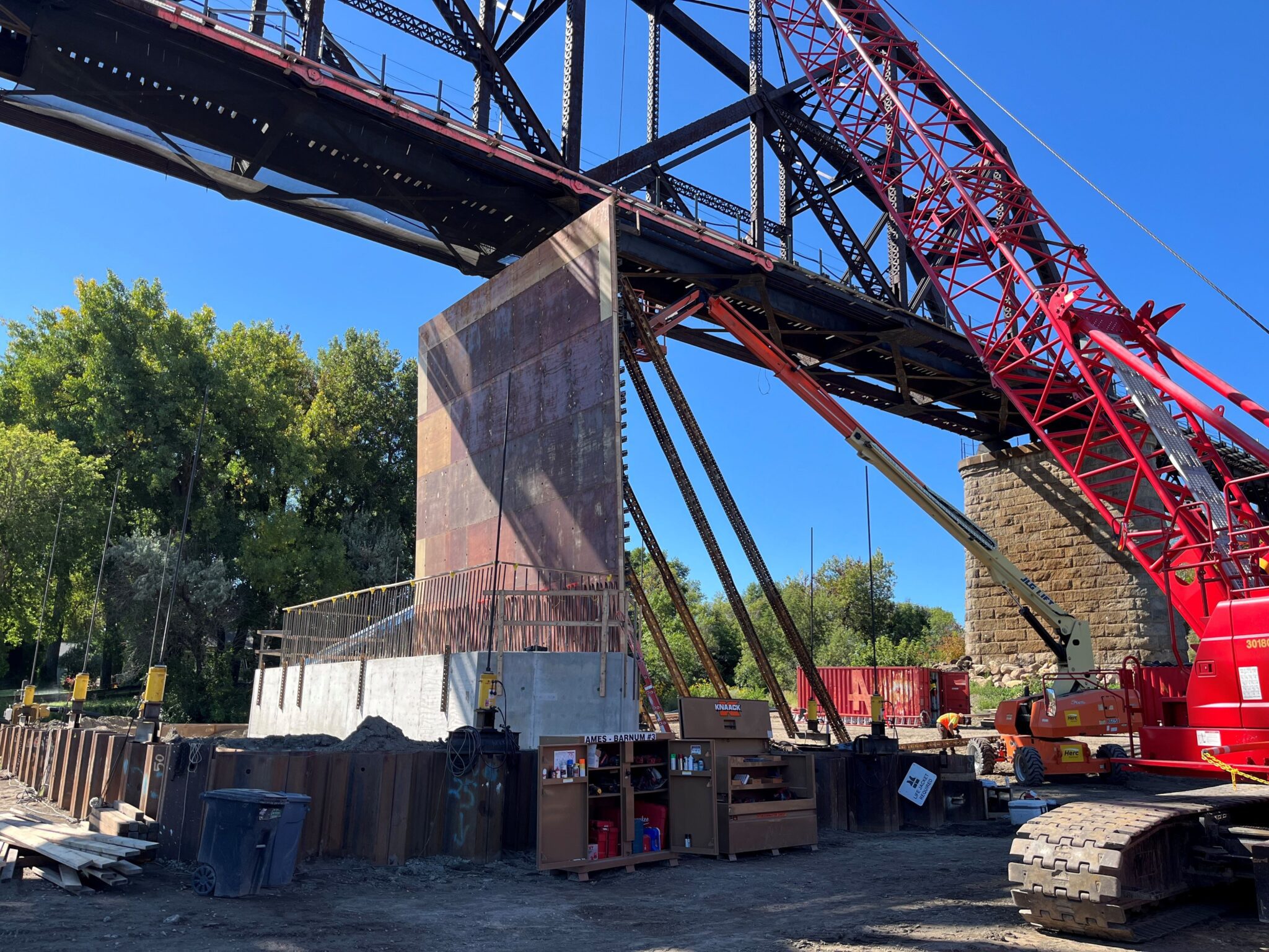 Project Updates - Bismarck Rail Bridge Project | BNSF